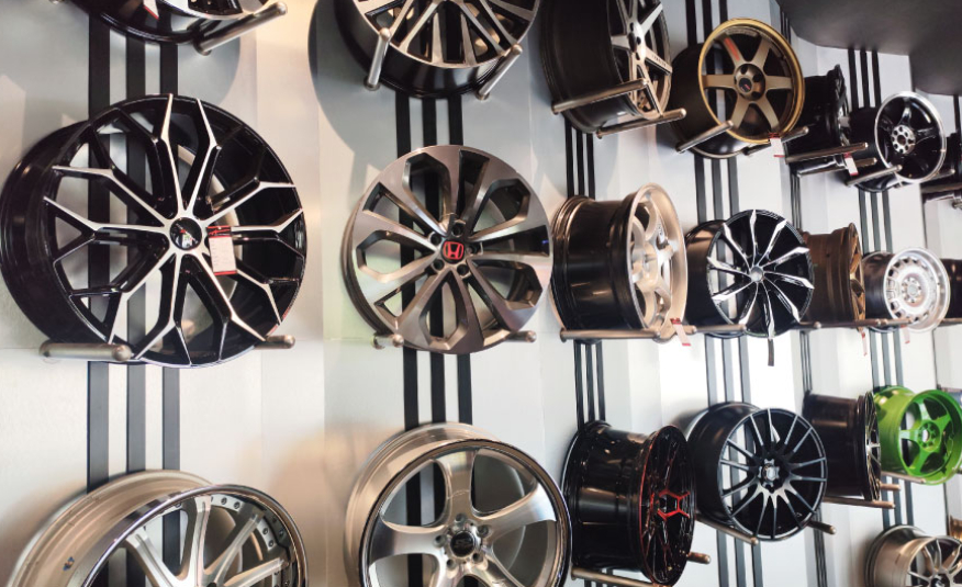 10 Warna Velg Mobil Paling Stylish dan Populer! - KKB BCA Virtual Mall