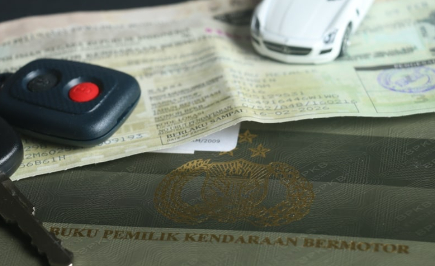 Simak Cara Mengurus STNK Mobil yang Hilang - KKB BCA - KKB BCA Virtual Mall
